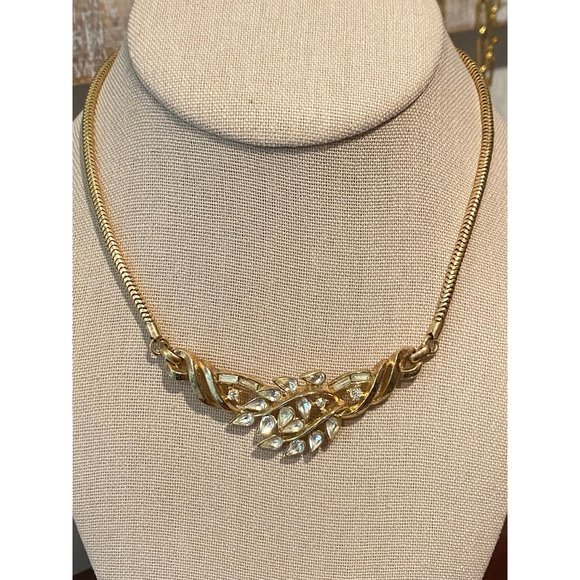 Trifari | Jewelry | Vintage Trifari 94s Necklace Gold With Rhinestones ...
